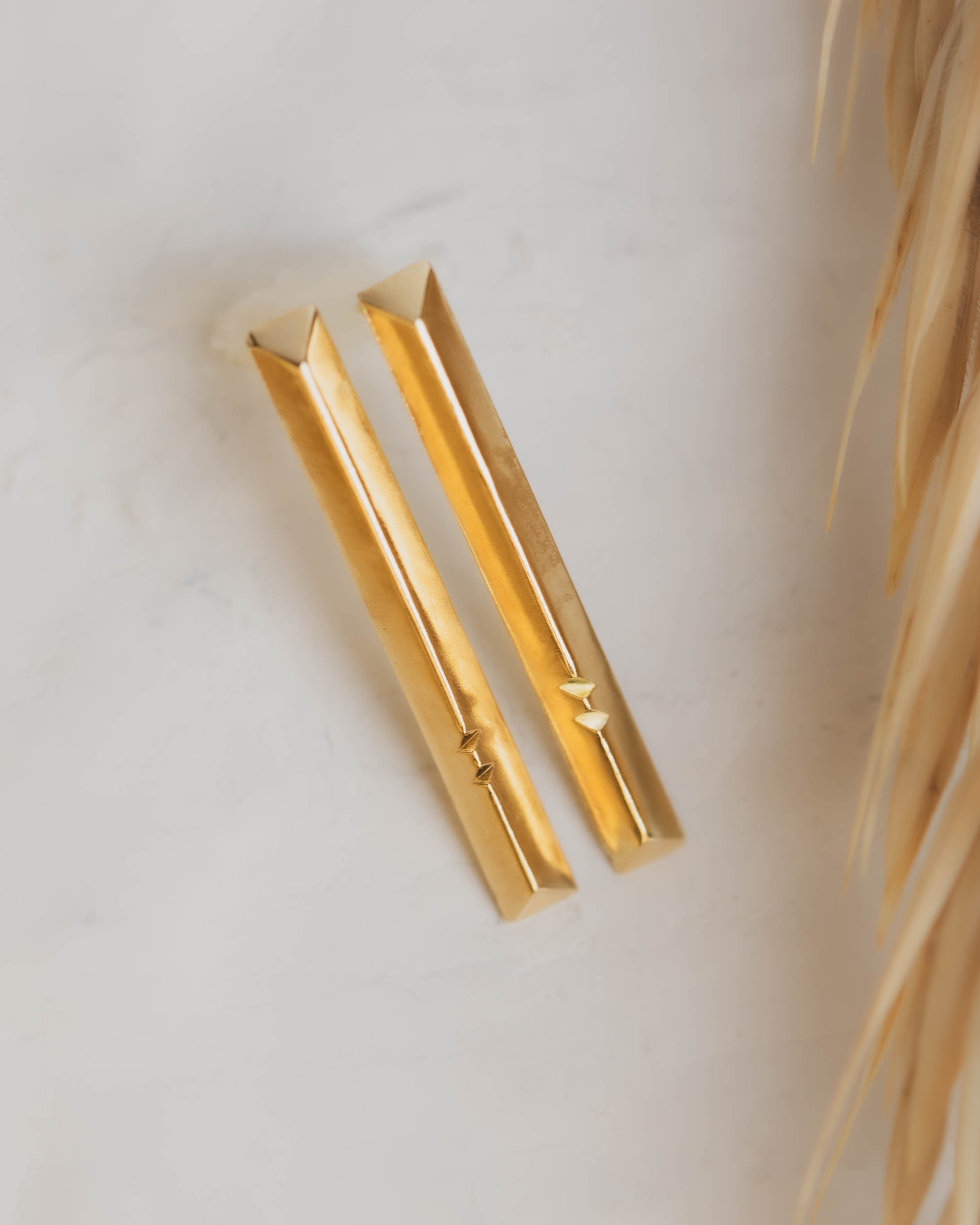 Edge Bar Earrings – Dillon Rose